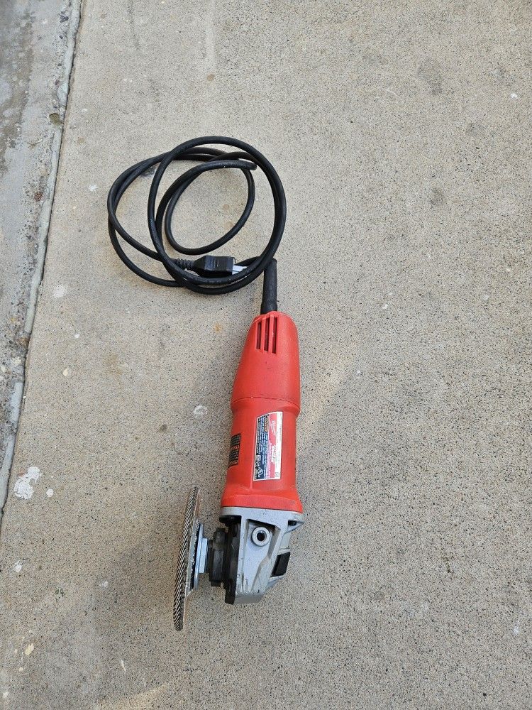 Milwaukee Small Angle Grinder, 7 Amp, 11,000 RPM, Slide Switch, Model ...