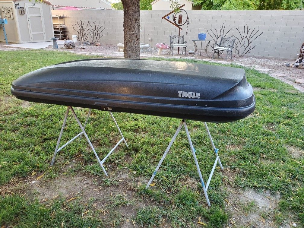 Thule Ascent 1700 Roof Cargo Box for Sale in Las Vegas, NV - OfferUp