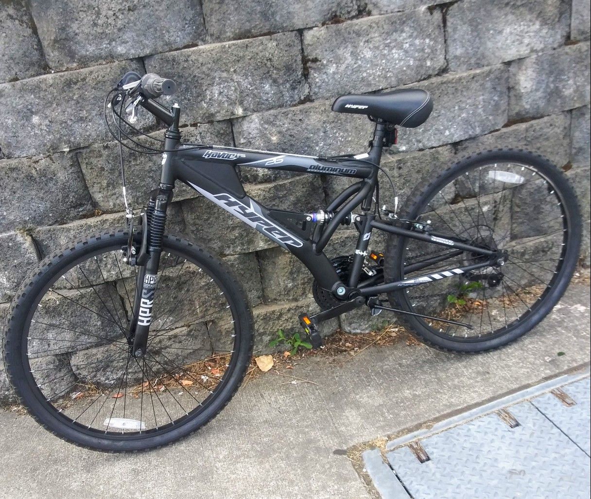Hyper Havoc 26" Full Suspension Men's Mountain Bike for Sale in Kent ...