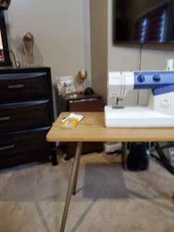 Huskystar 207 Sewing Machine With Table for Sale in Torrance, CA - OfferUp