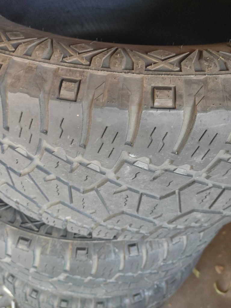 Set Of Used 33 X 12.50 X 20LT for Sale in Houston, TX - OfferUp