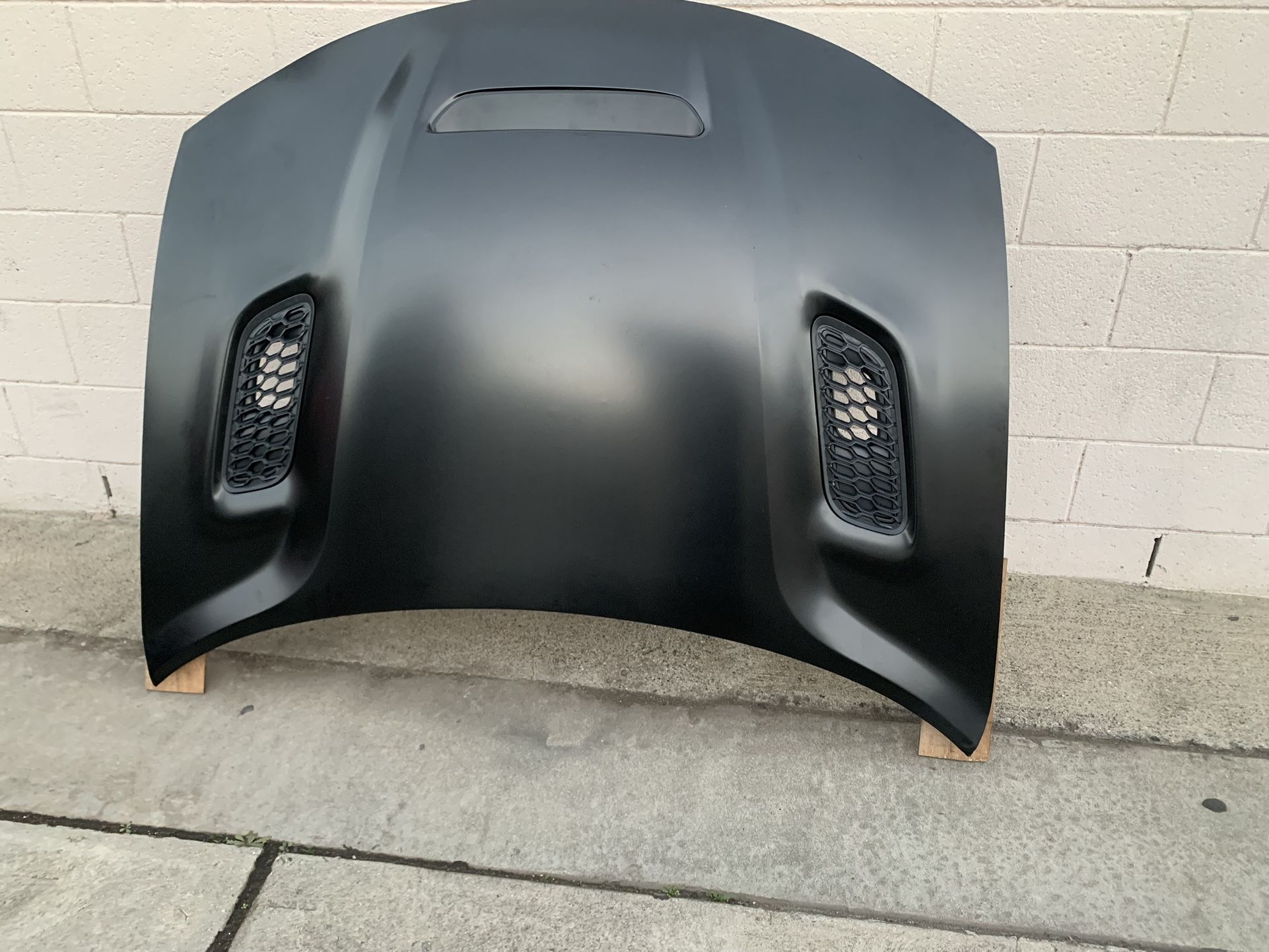 Dodge Charger Hellcat Hood Redeye for Sale in Huntington Park, CA - OfferUp