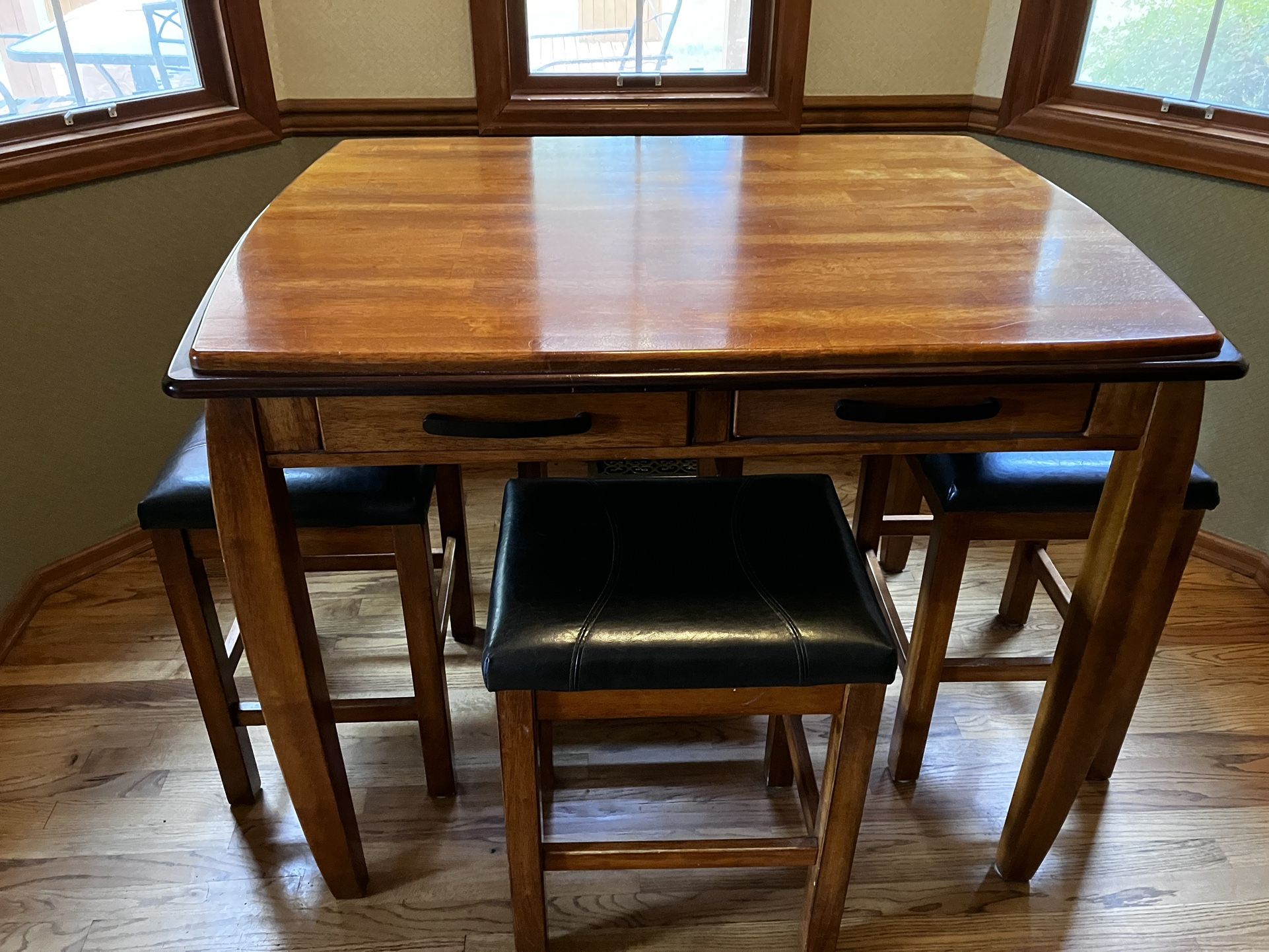 Kitchen Table Bar Style for Sale in Redmond, WA - OfferUp