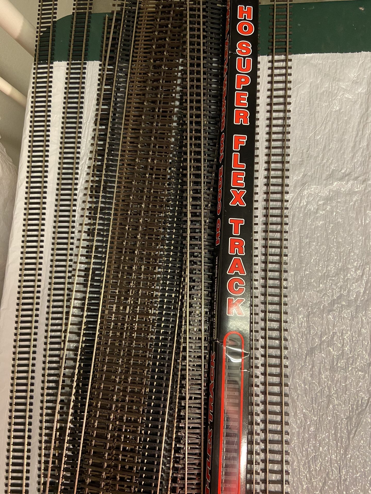 HO Scale Flex track. 28 pieces for Sale in Murrieta, CA - OfferUp