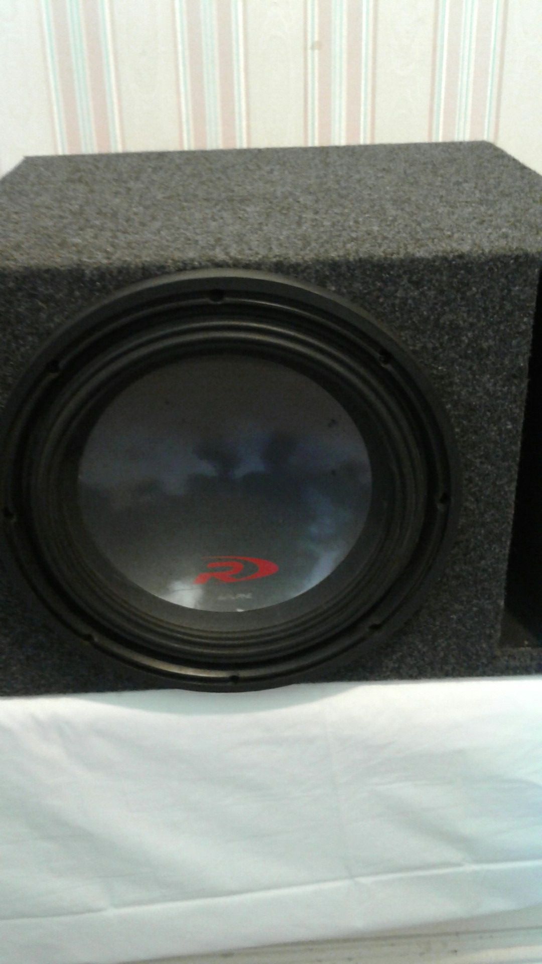 12 inch Alpine Type R sub in a Ported Box $130 for Sale in San Diego ...