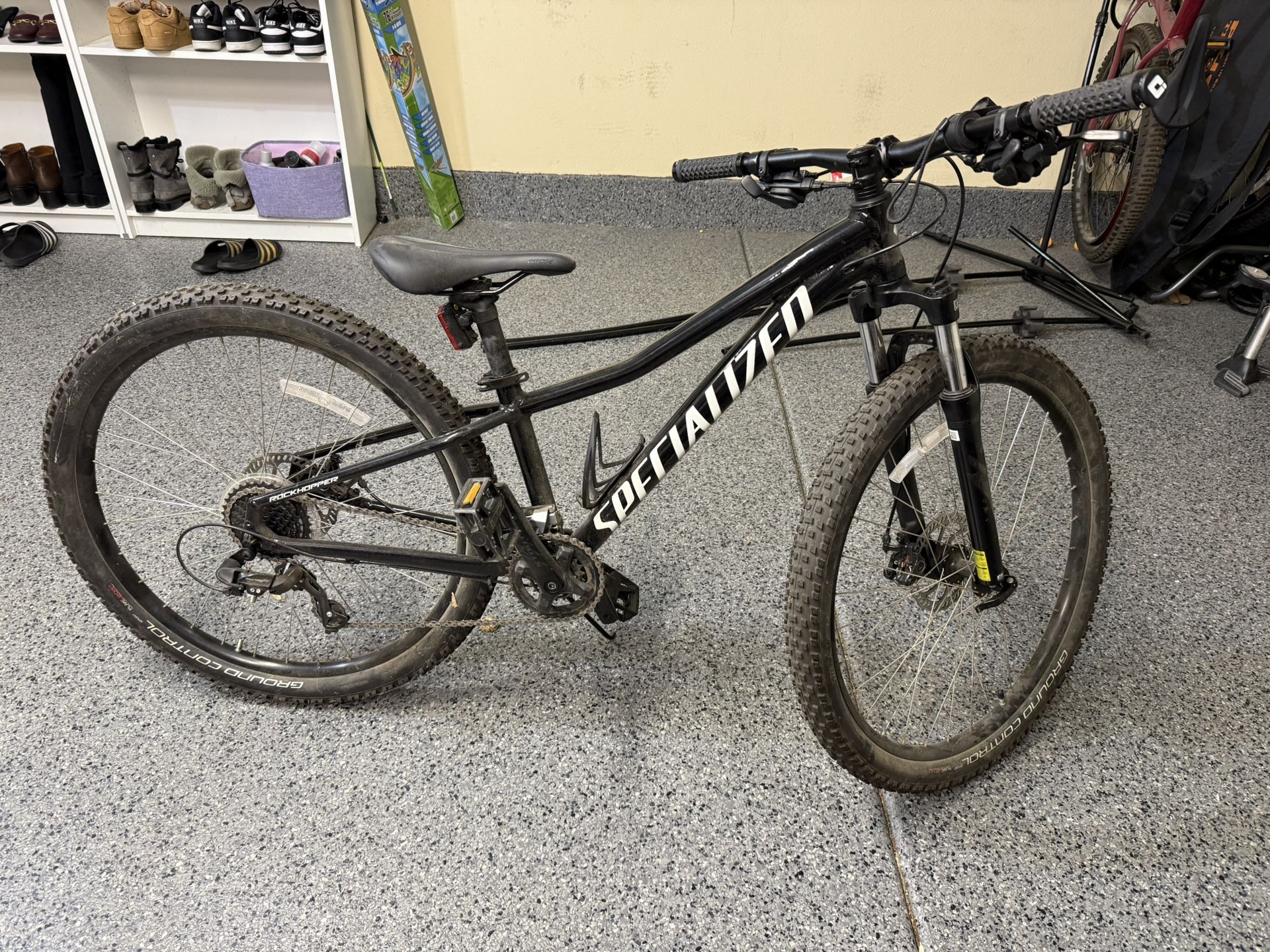 27.5 Specialized Rockhopper Bike. for Sale in Irvine, CA - OfferUp