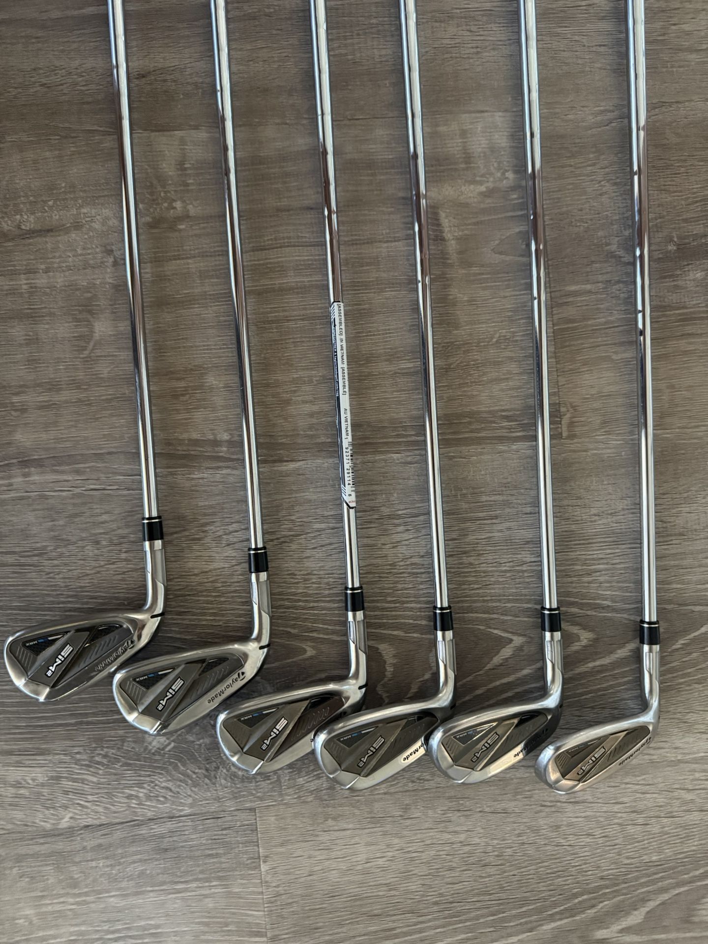 Taylormade Sim 2 max left handed irons PW-5 for Sale in Riverside, CA ...