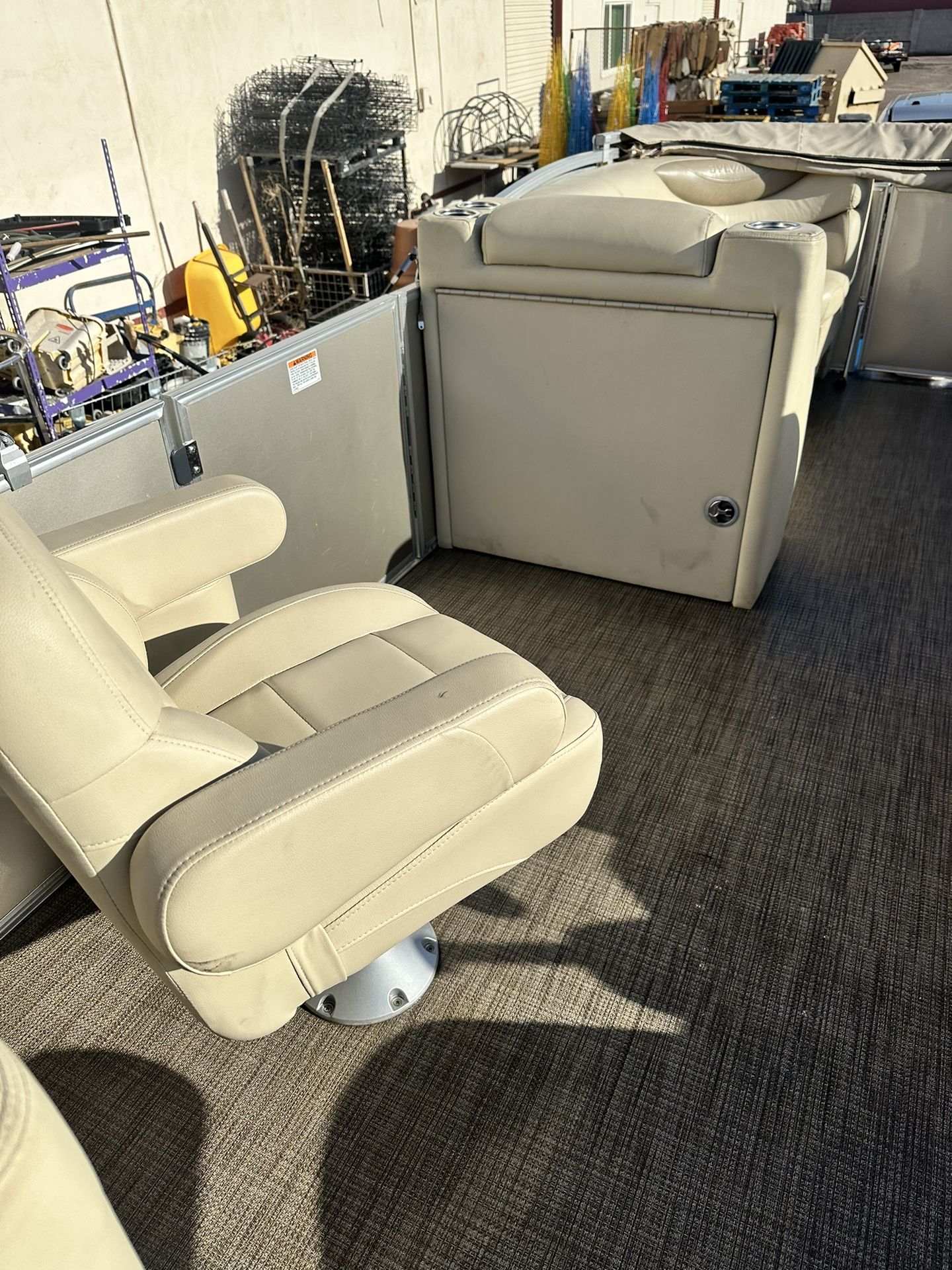 2019,22 Foot Pontoon Boat Sylvan Mirage 8522 for Sale in Phoenix, AZ ...