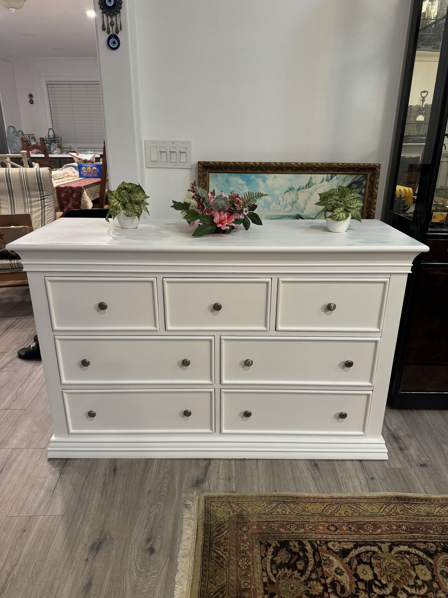 White Dresser Chest Of Drawers for Sale in Lakewood, CA - OfferUp