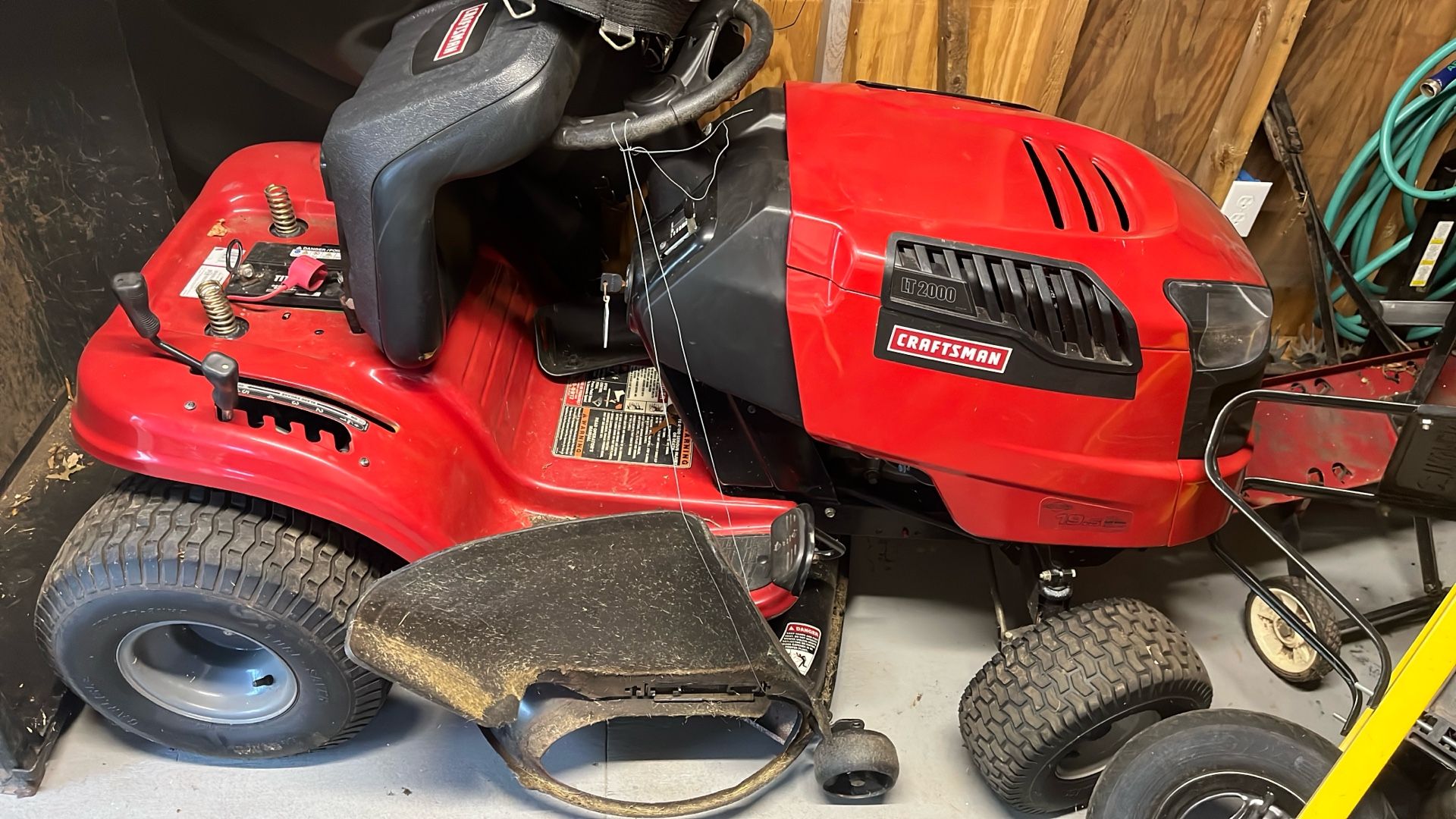 Craftsman Lt 2000 for Sale in Plainville, CT - OfferUp