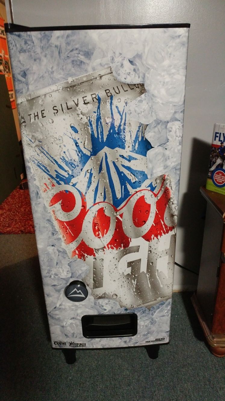 Coors Light Silver Bullet Fridge Dispenser for Sale in Round Lake, IL ...