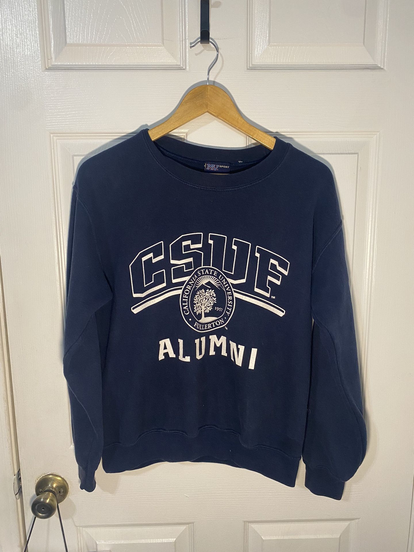 CSUF Sweater for Sale in Pico Rivera, CA - OfferUp