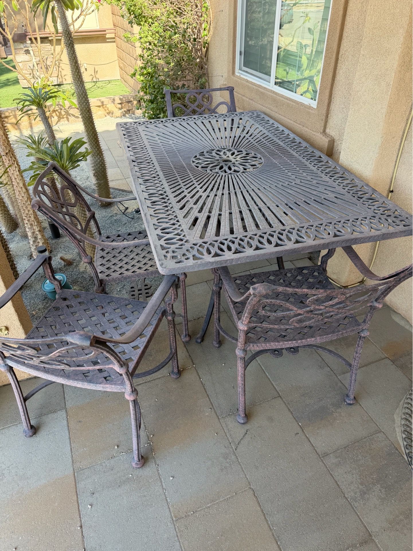 Metal patio table set. Comes with 6 chairs for Sale in Cathedral City ...