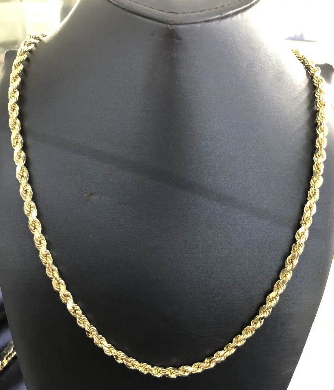 18k Gold Ropes Thick Heavy & Pure for Sale in Phoenix, AZ - OfferUp