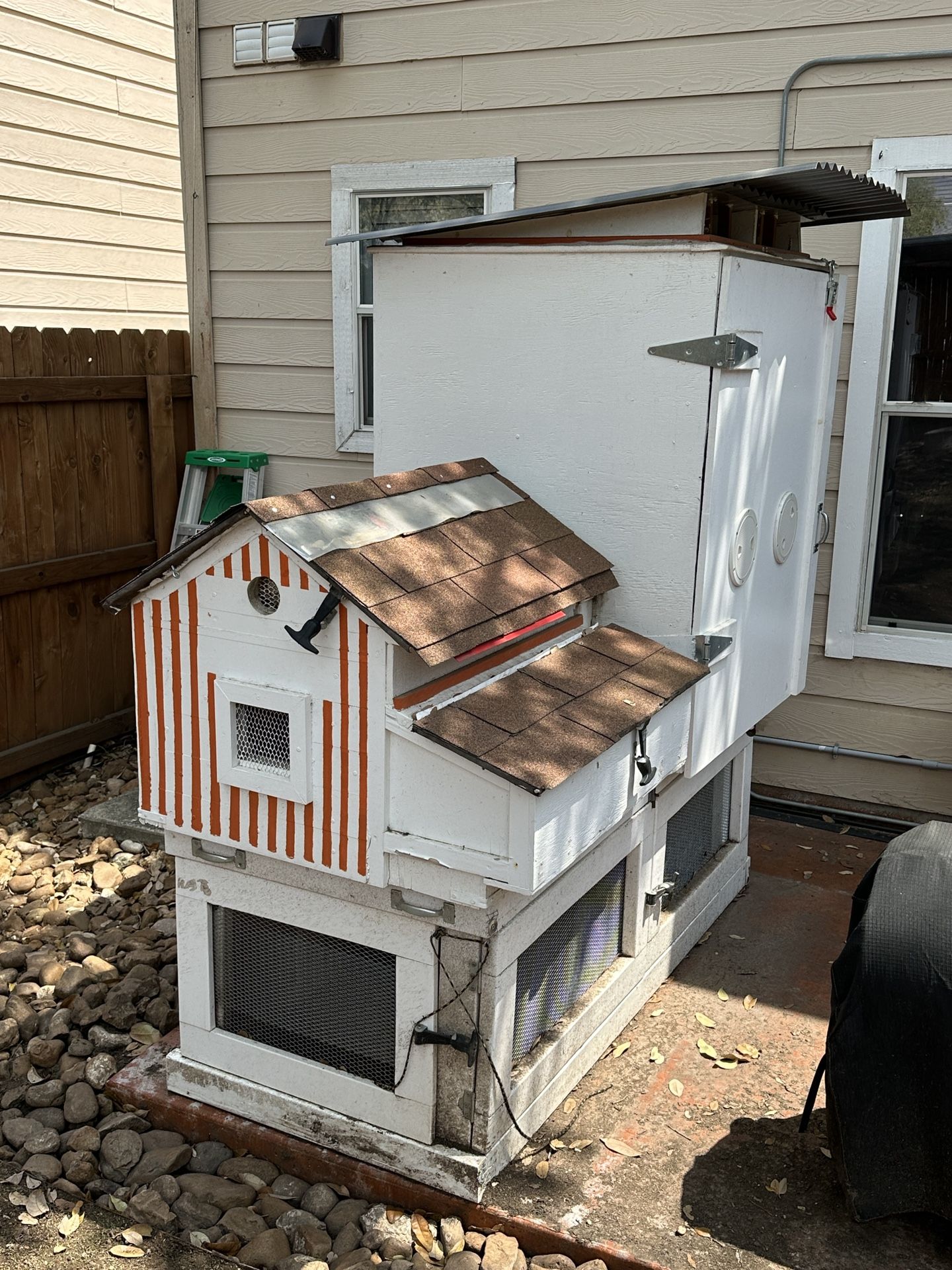 Chicken Coop - Custom Build (for up to 8 chickens) for Sale in San ...