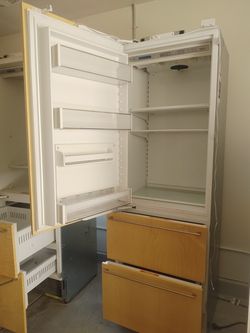 Sub-Zero 700TC Refrigerator and Freezer for Sale in Las Vegas, NV - OfferUp