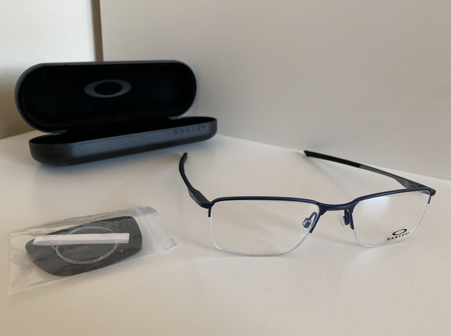 Oakley Glasses Socket 5.5 (54) for Sale in Irvine, CA - OfferUp