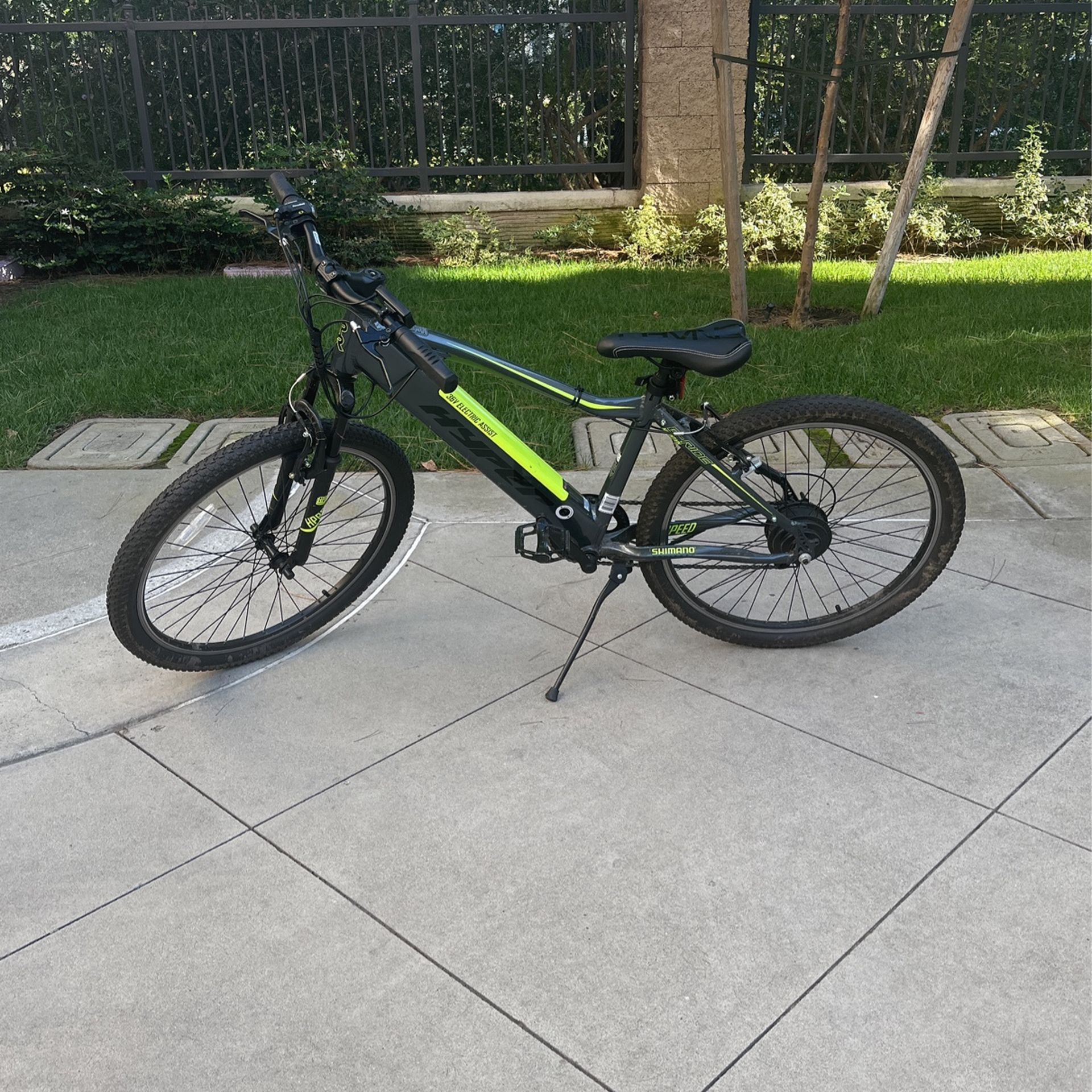 Hyper E-ride E-bike for Sale in Newport Beach, CA - OfferUp