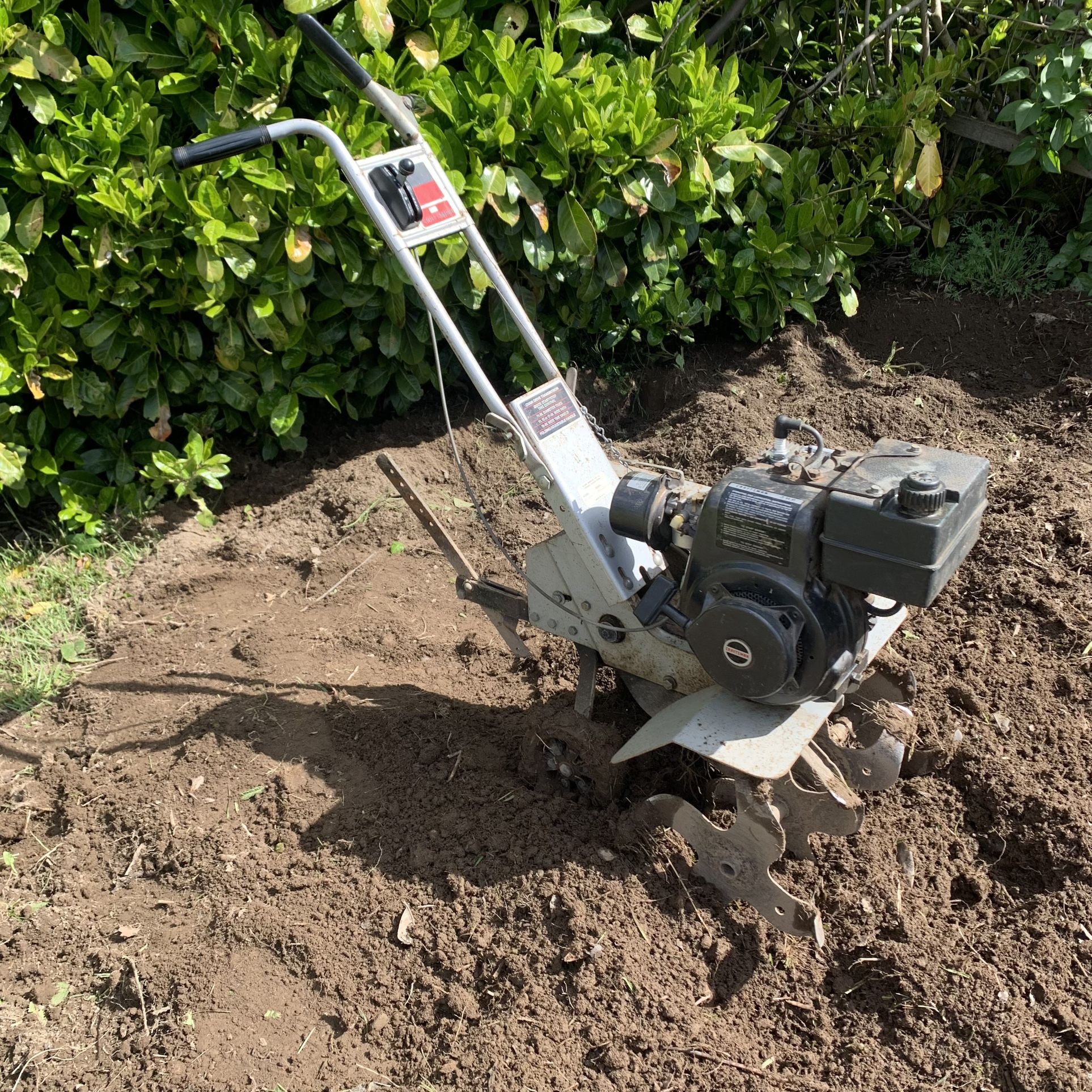 Craftsman rototiller tiller 3 HP w manual for Sale in Tacoma, WA - OfferUp