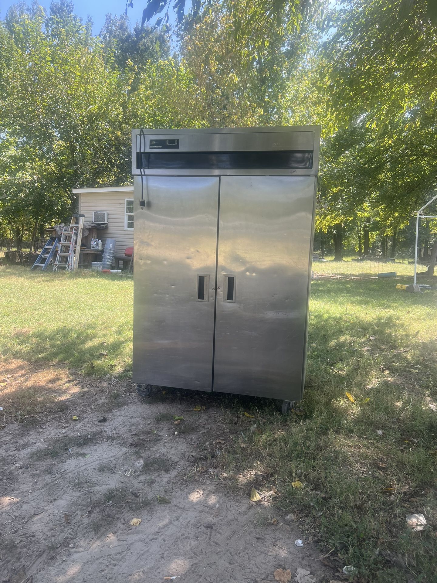Refrigerador Comercial for Sale in Glen Raven, NC - OfferUp