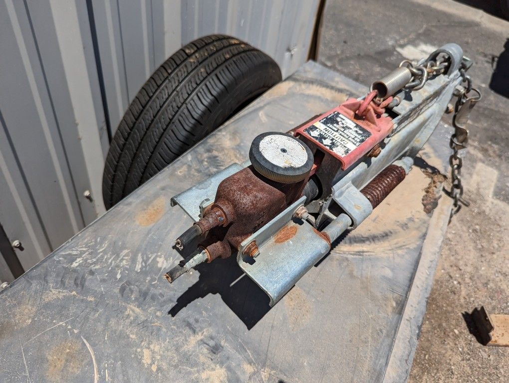 Automatic Hydraulic Surge brake Coupler for Sale in Gilbert, AZ - OfferUp