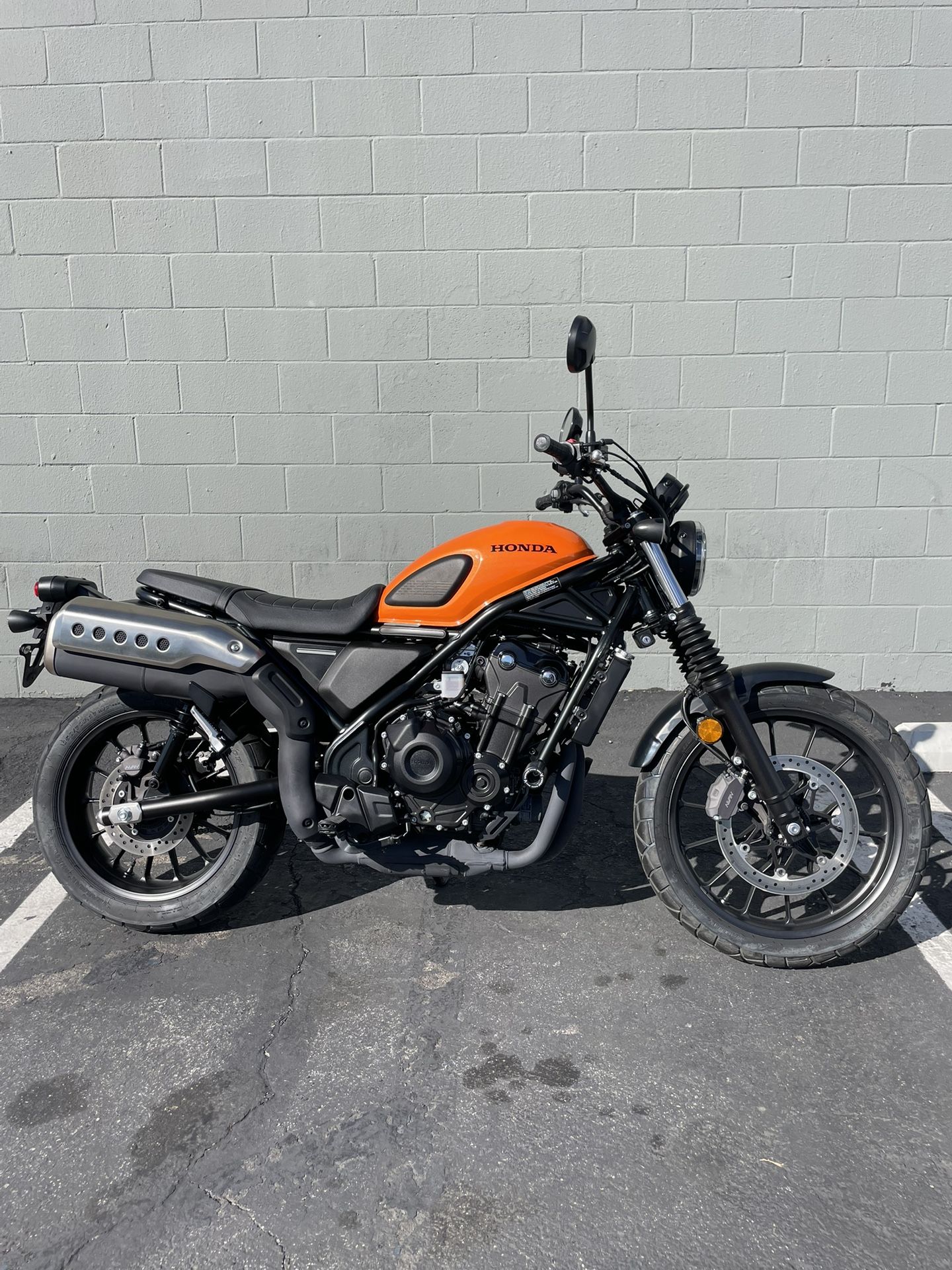 2023 Honda SCL 500 for Sale in Los Angeles, CA - OfferUp