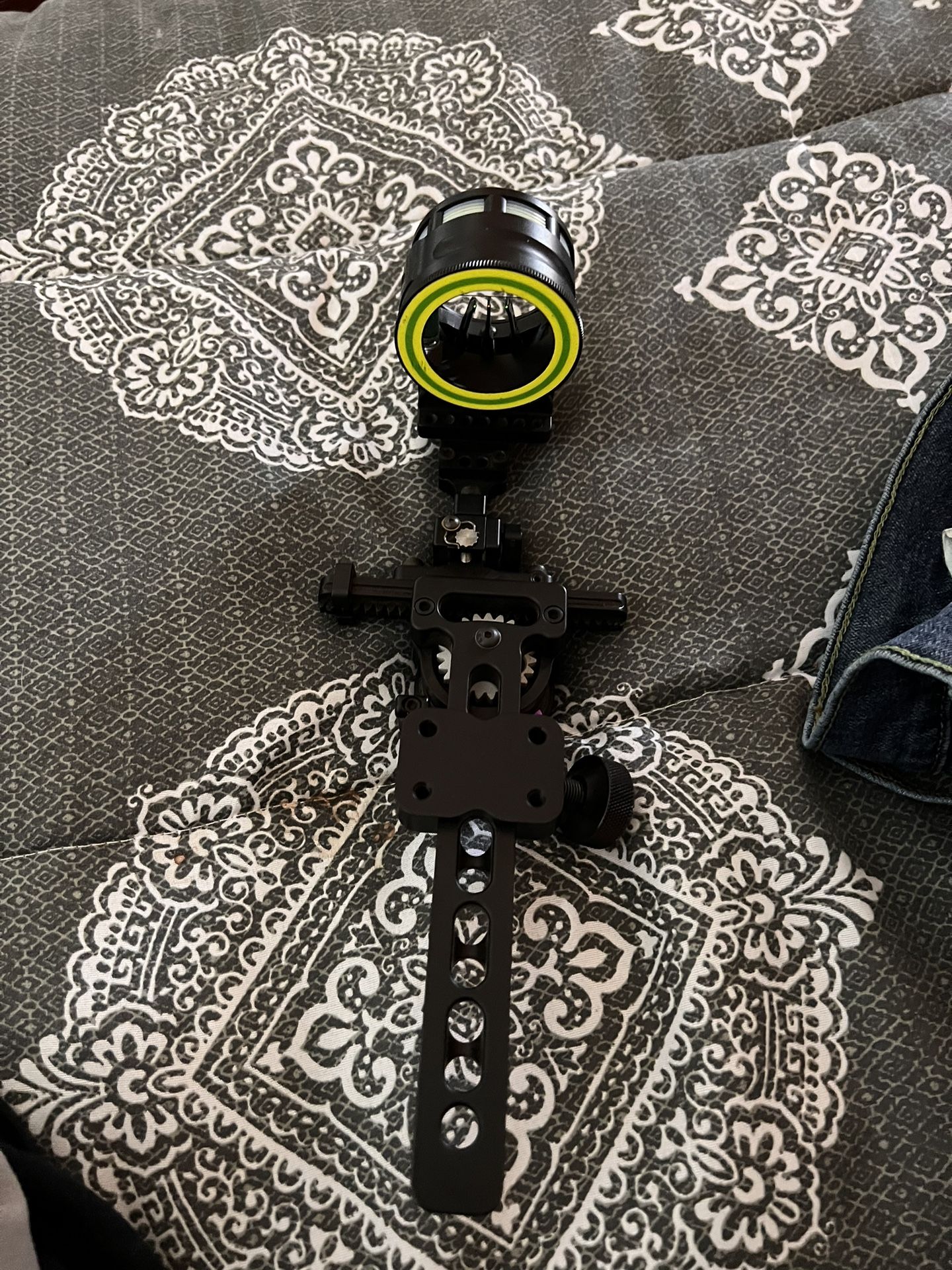 XL Spot Hog 3 Pin for Sale in Valley Home, CA - OfferUp