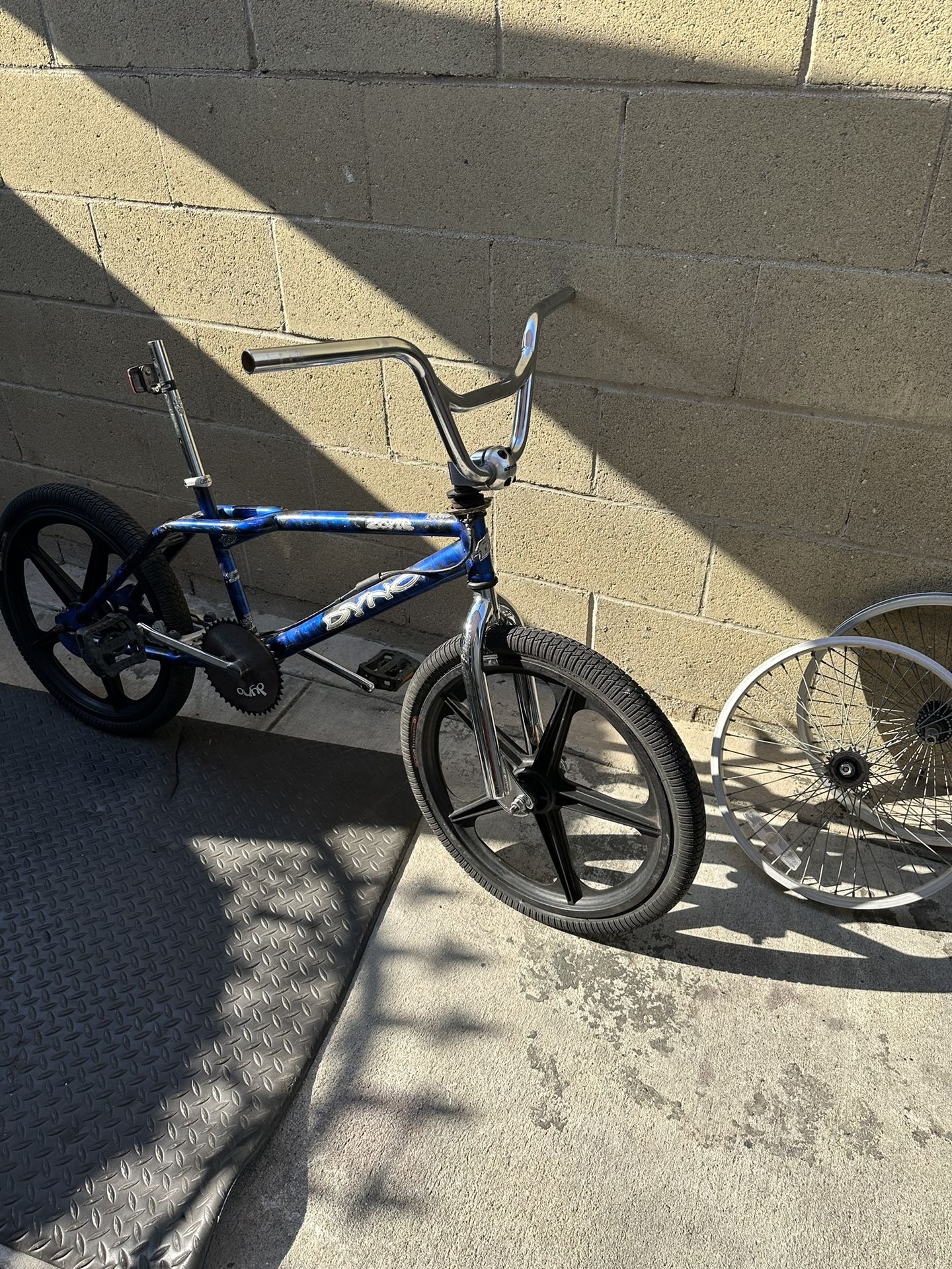 GT Dyno Bmx for Sale in Beverly Hills, CA - OfferUp GT Dyno Bmx for Sale in Beverly Hills, CA - OfferUp