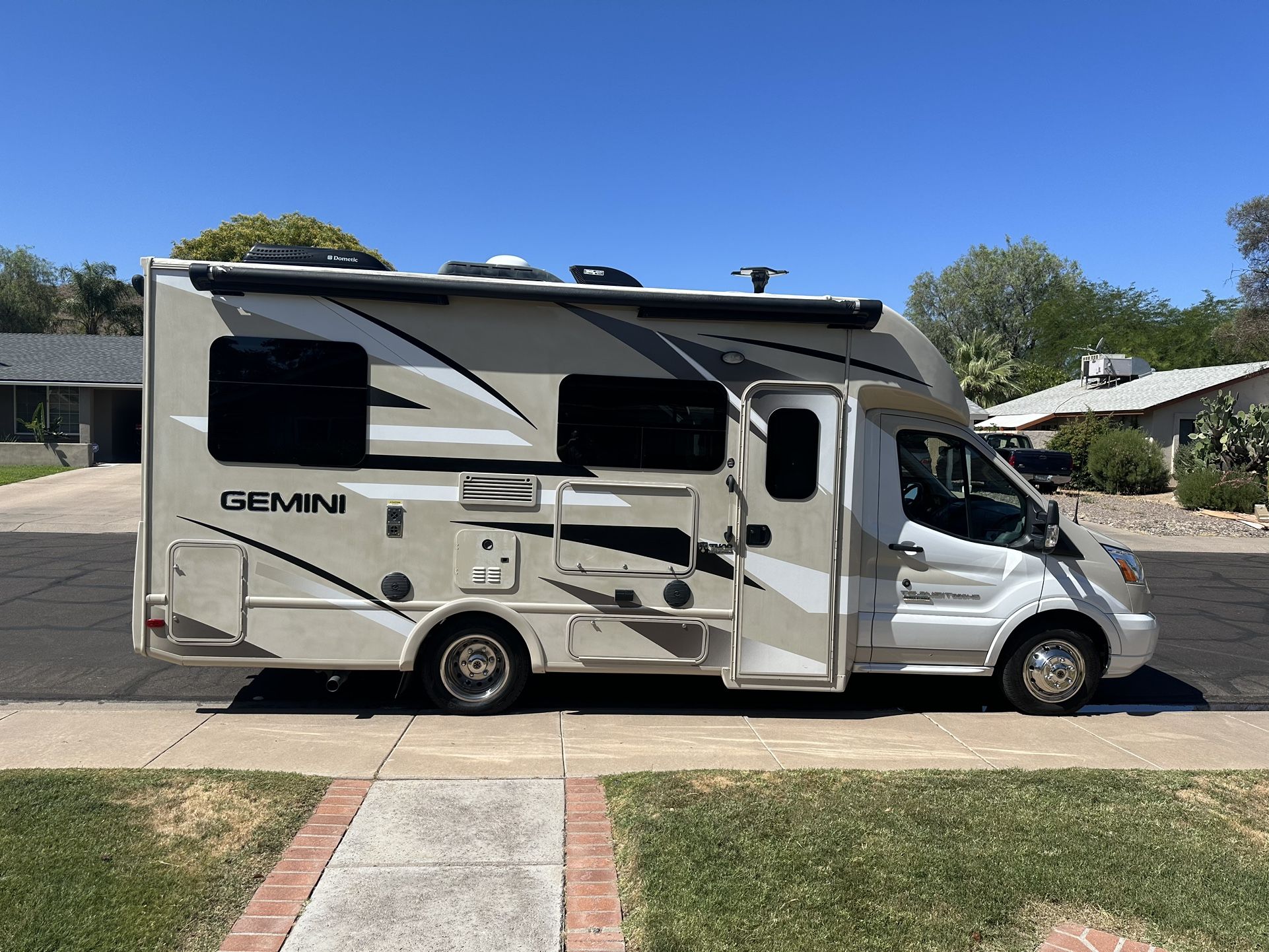 2017 Thor Motor Coach Gemini 23TR for Sale in Phoenix, AZ - OfferUp