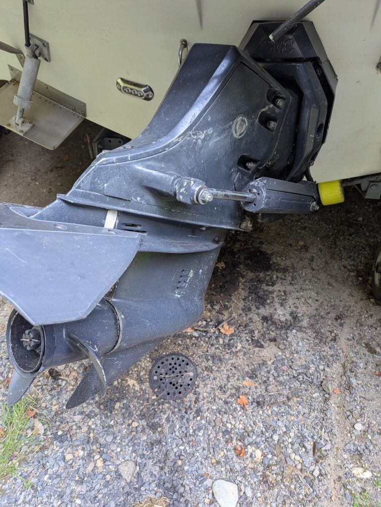 Omc V8 Stern Drive for Sale in Stanwood, WA - OfferUp