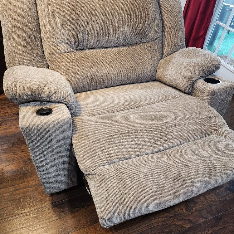 Parker Beige radical Recliner
