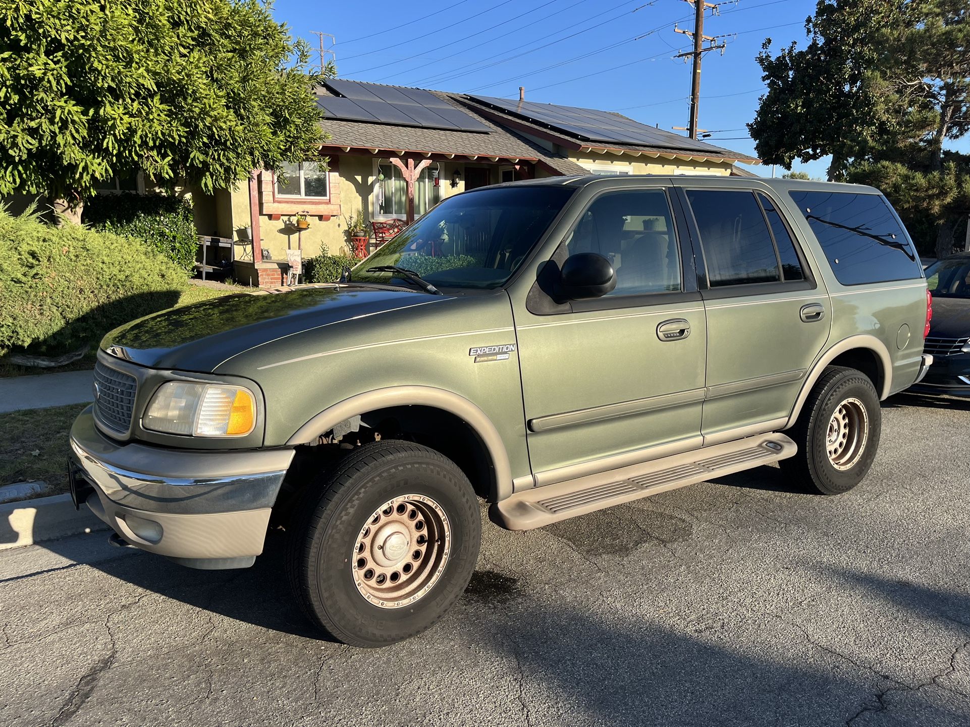 2000 Ford Expedition for Sale in Whittier, CA - OfferUp