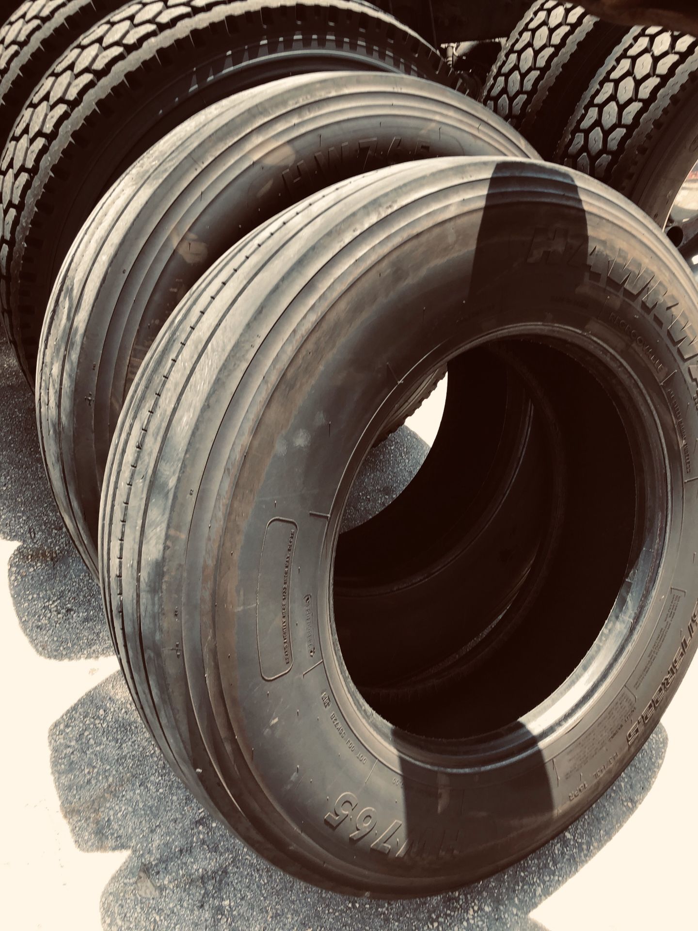 dos gomas originales 295 75r 22.5 low profile truck tires!! for Sale in ...