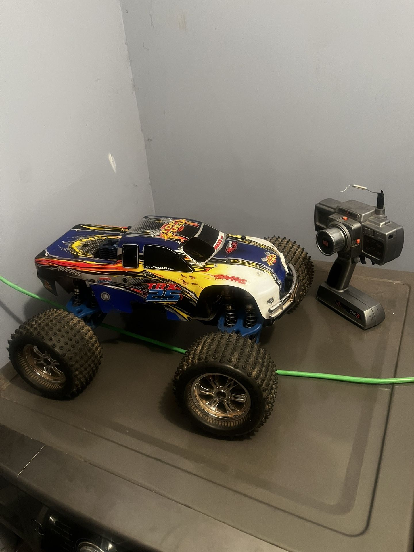 Traxxas T Maxx RC 1/10 Scale OS Nitro for Sale in Santa Ana, CA - OfferUp