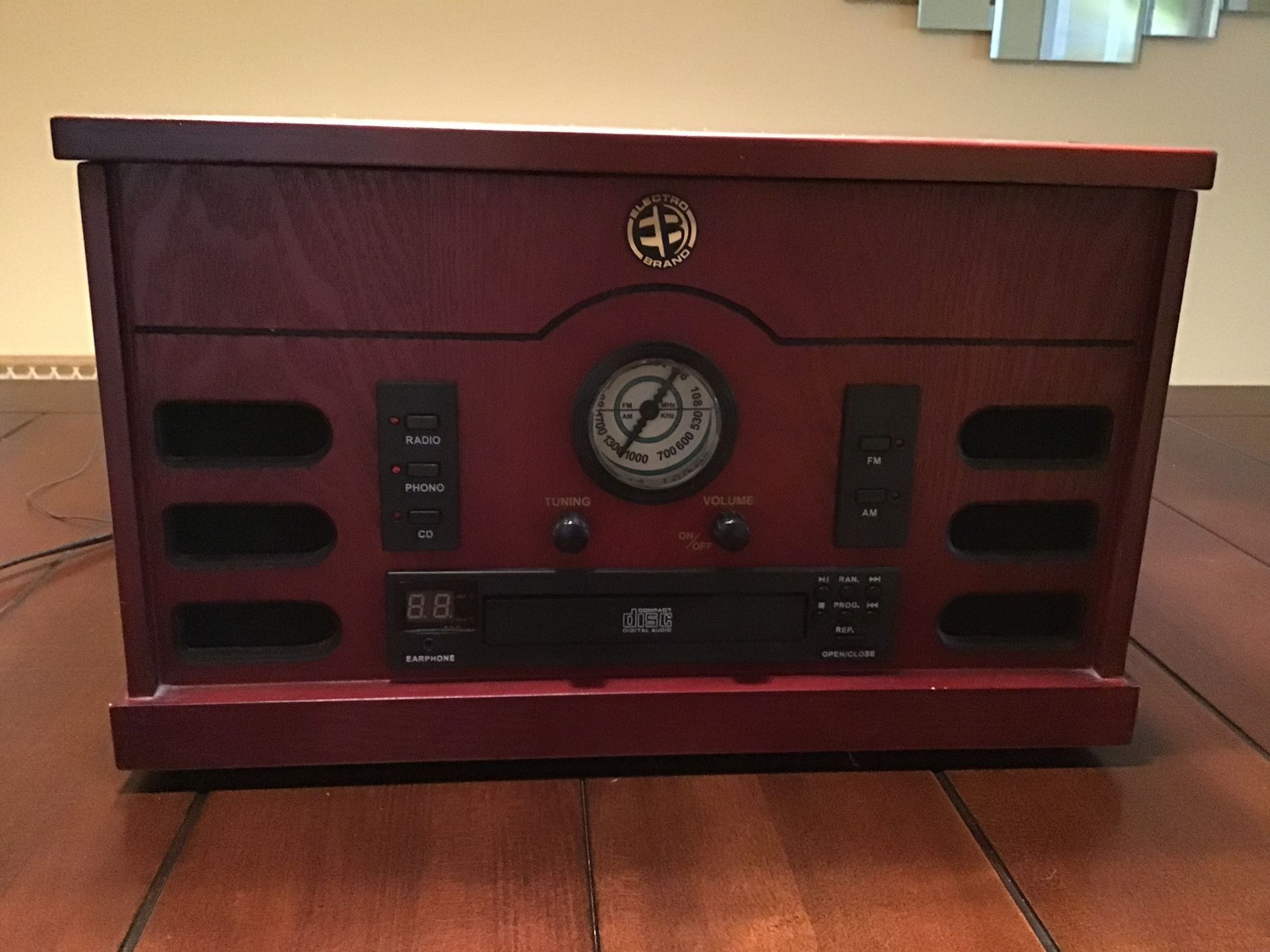 Electro Brand 3 In 1 Radio, Phonograph & CD Player for Sale in Palm ...