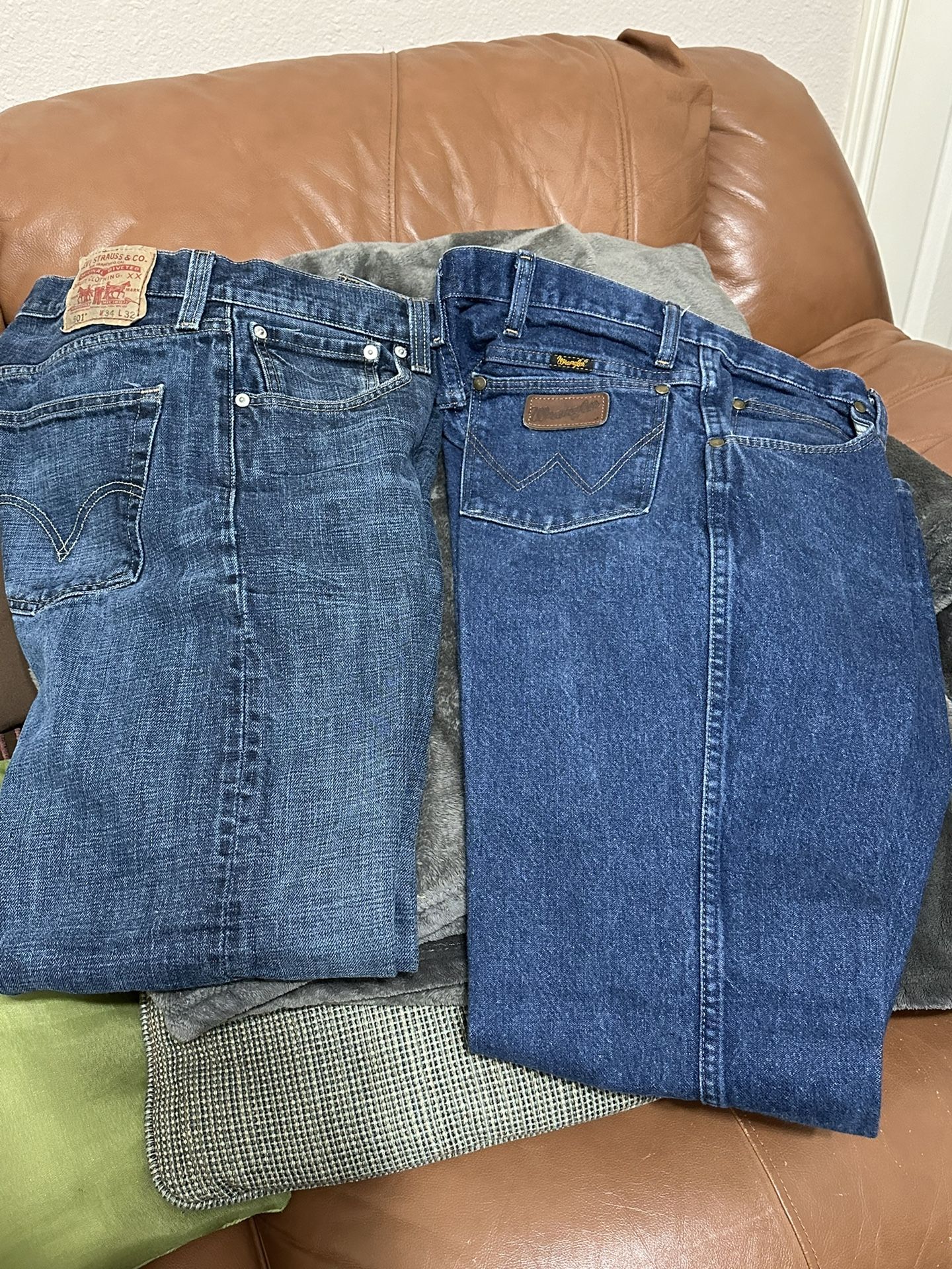 Two Pairs Of Jeans. One 501 Levi’s And One Wrangler Cowboy Cut $10 Each ...