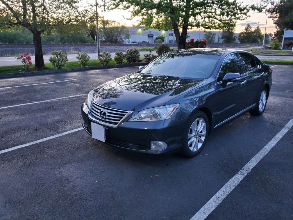 2011 Lexus ES 350 for Sale in Federal Way, WA - OfferUp