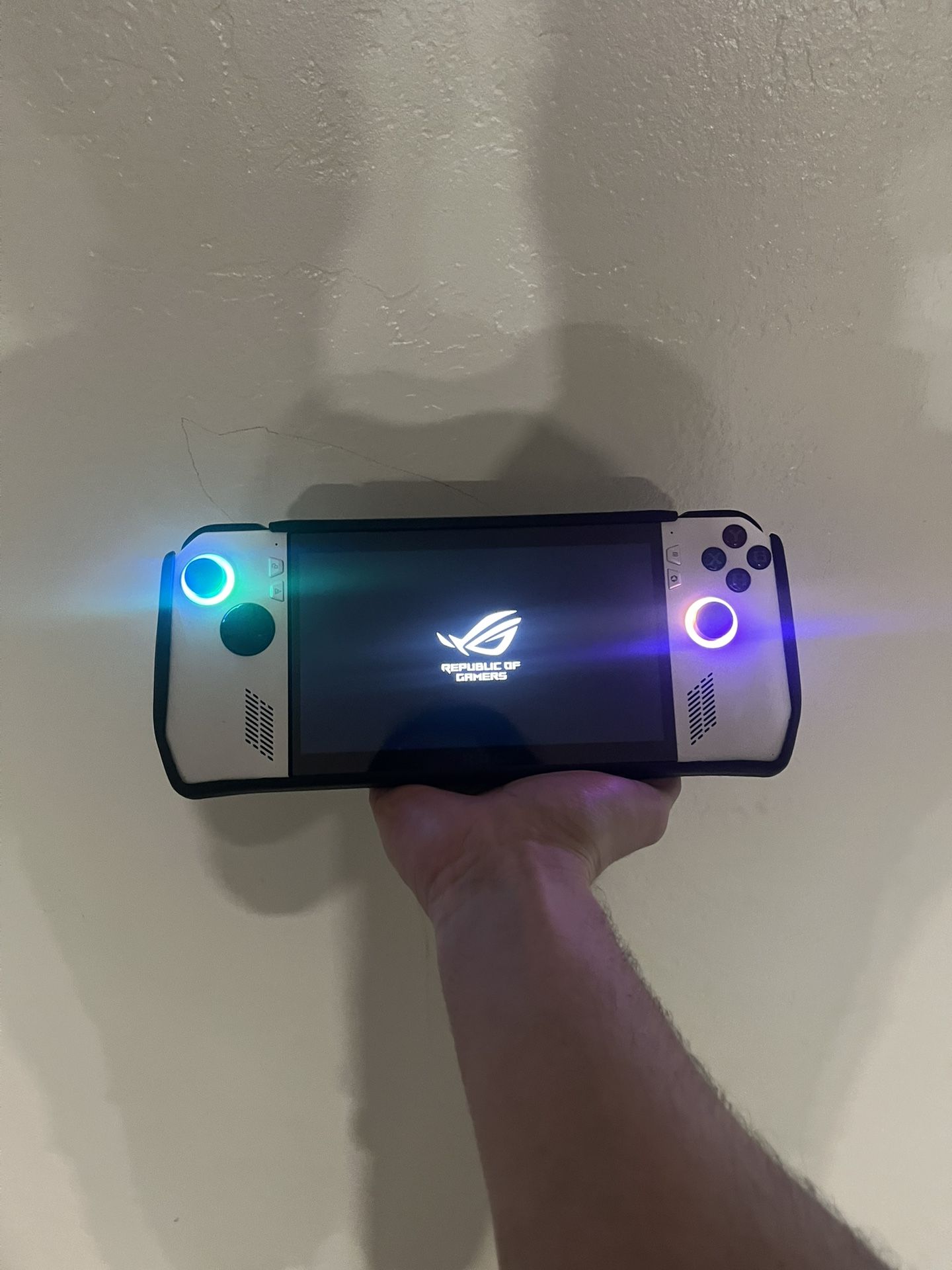 Asus Rog Ally for Sale in Phoenix, AZ - OfferUp
