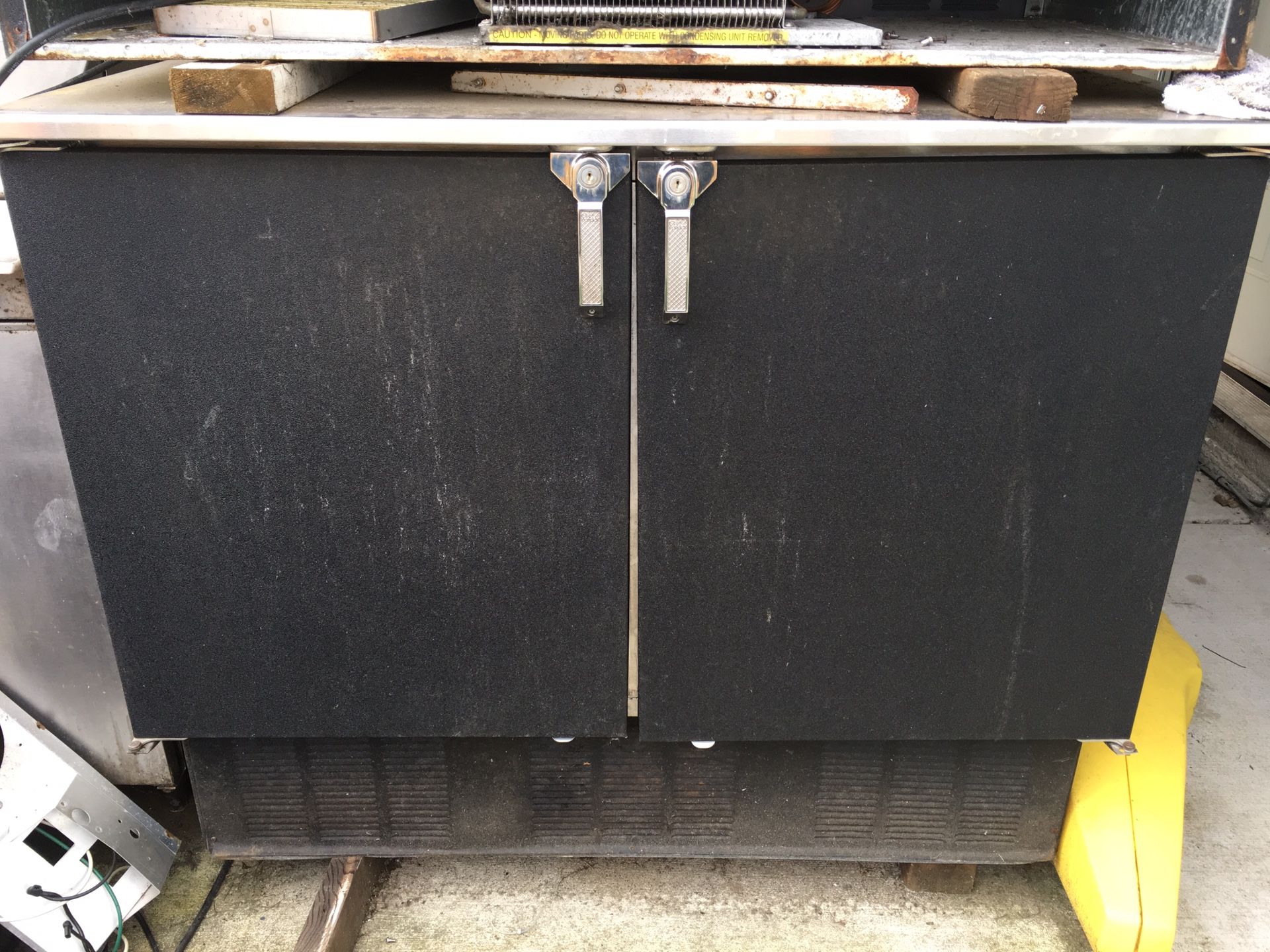 Glastender behind bar cooler FV-48BS for Sale in Seattle, WA - OfferUp