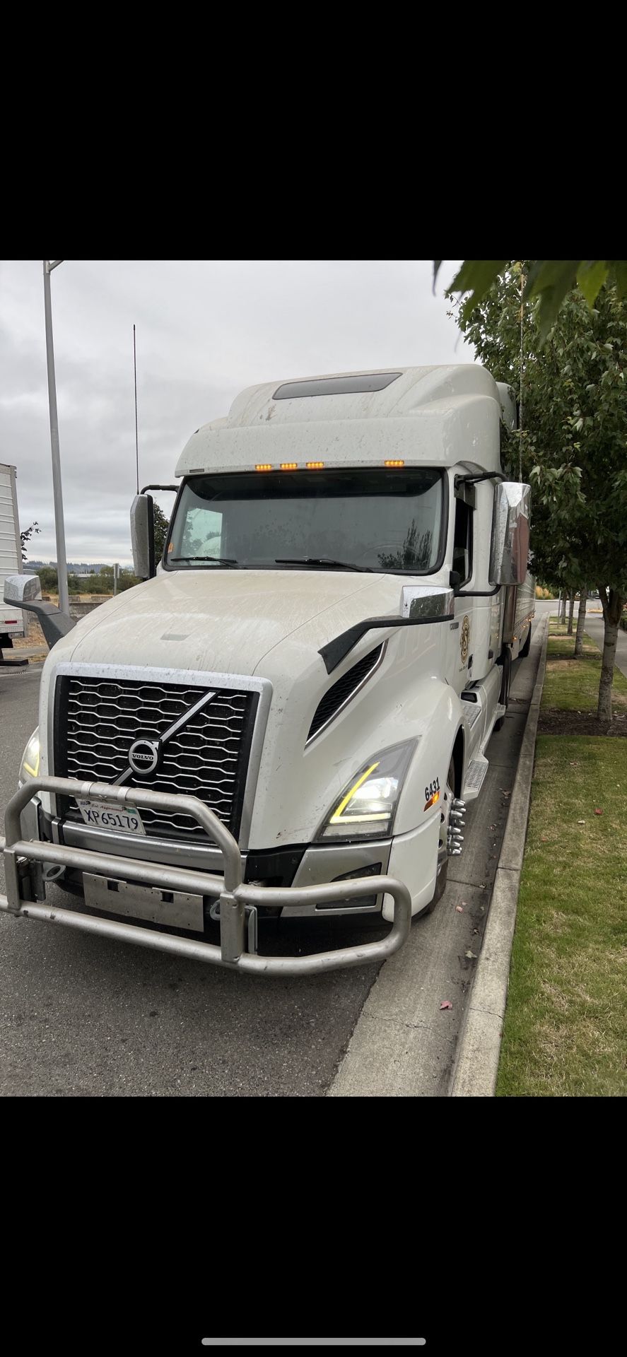 2021 Volvo Vnl860 for Sale in Sacramento, CA - OfferUp