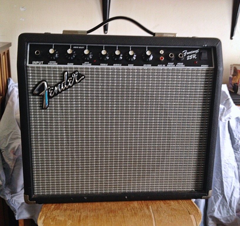 Fender Frontman 25R PR 498 Reverb 25W 1x10 Combo Guitar Amp for Sale in ...