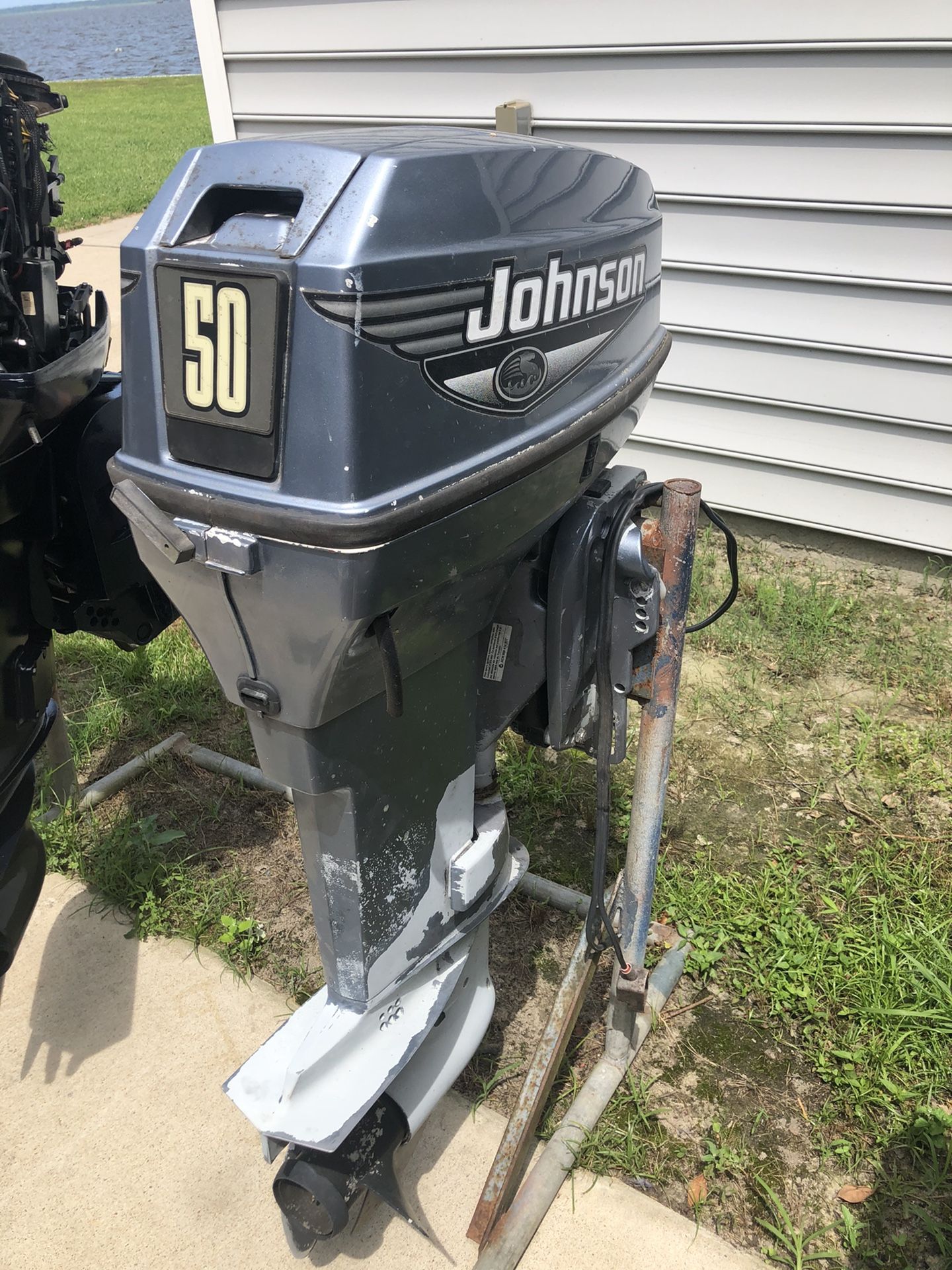 1999 Johnson 50hp Outboard Motor for Sale in Virginia Beach, VA - OfferUp
