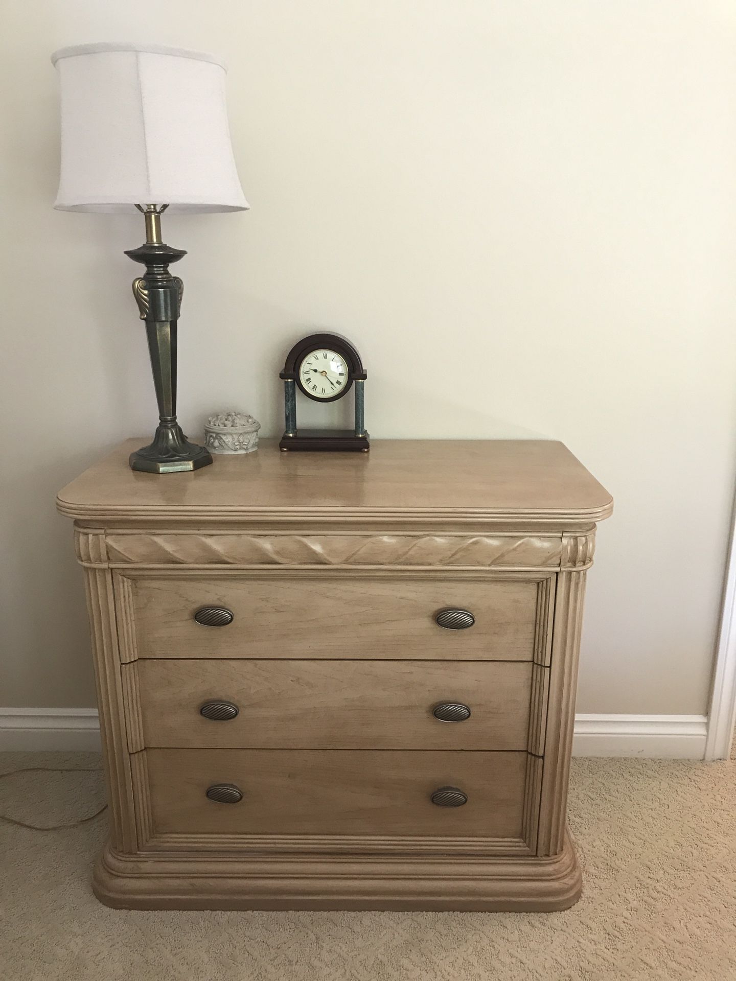 Bernhardt Rendition Transitional Bedroom Set for Sale in Novi, MI - OfferUp