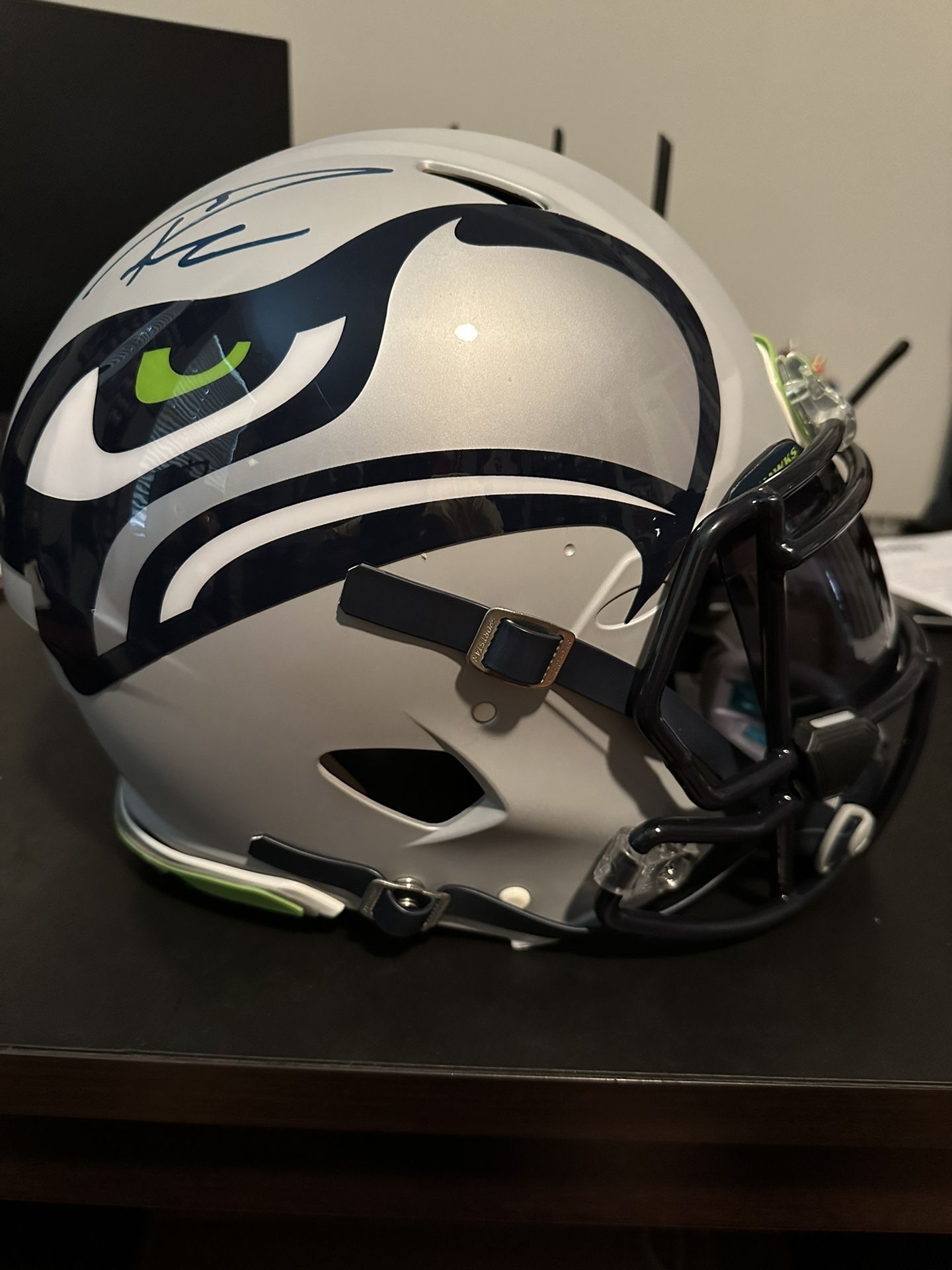 Russell Wilson Signed Authentic Amp Helmet for Sale in Pembroke Pines ...