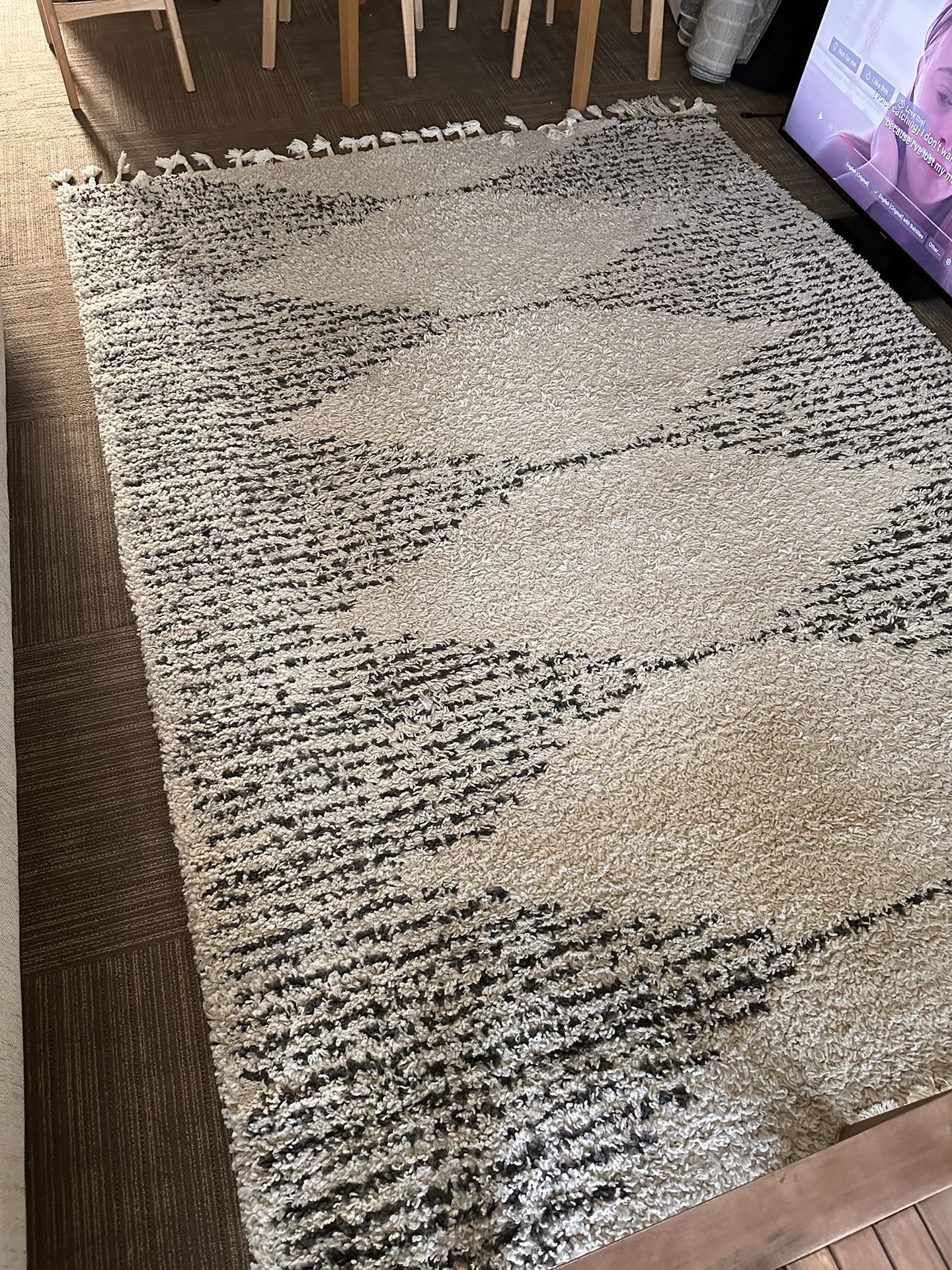 Modern boho rug shag with tassles for Sale in San Diego, CA - OfferUp