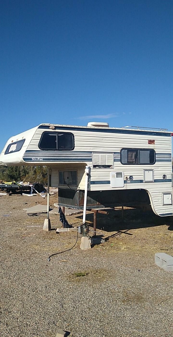 Truck Cab Overhead Camper for Sale in Wittmann, AZ - OfferUp