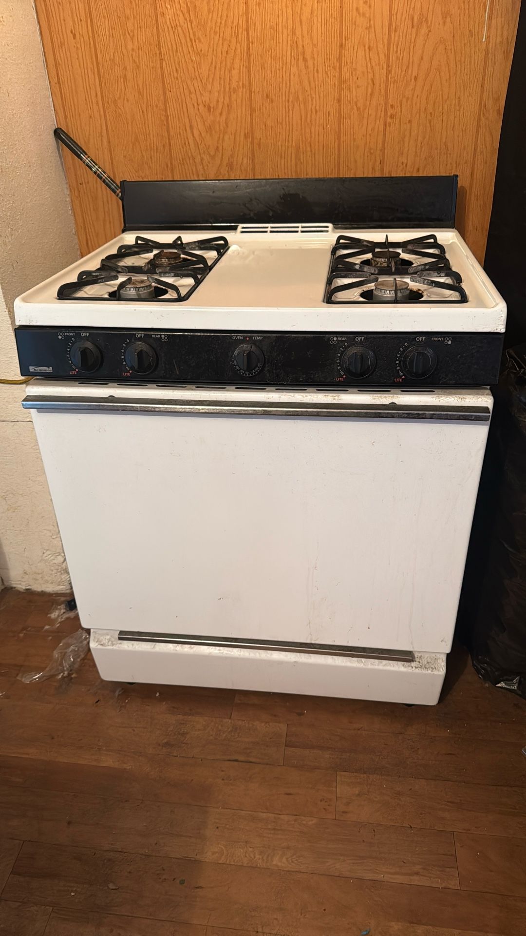 Stove for Sale in Phillips Ranch, CA - OfferUp