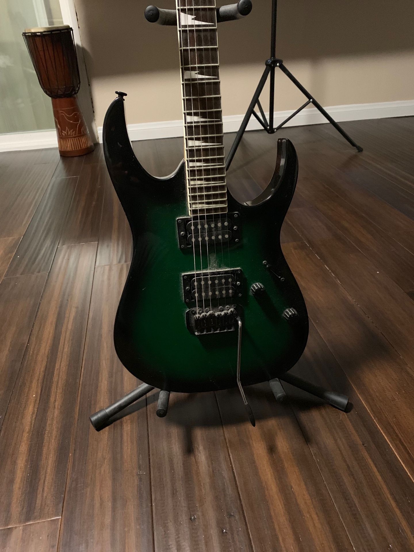 Ibanez Gio Green Burst electric guitar (guitar stand and whammy bar ...