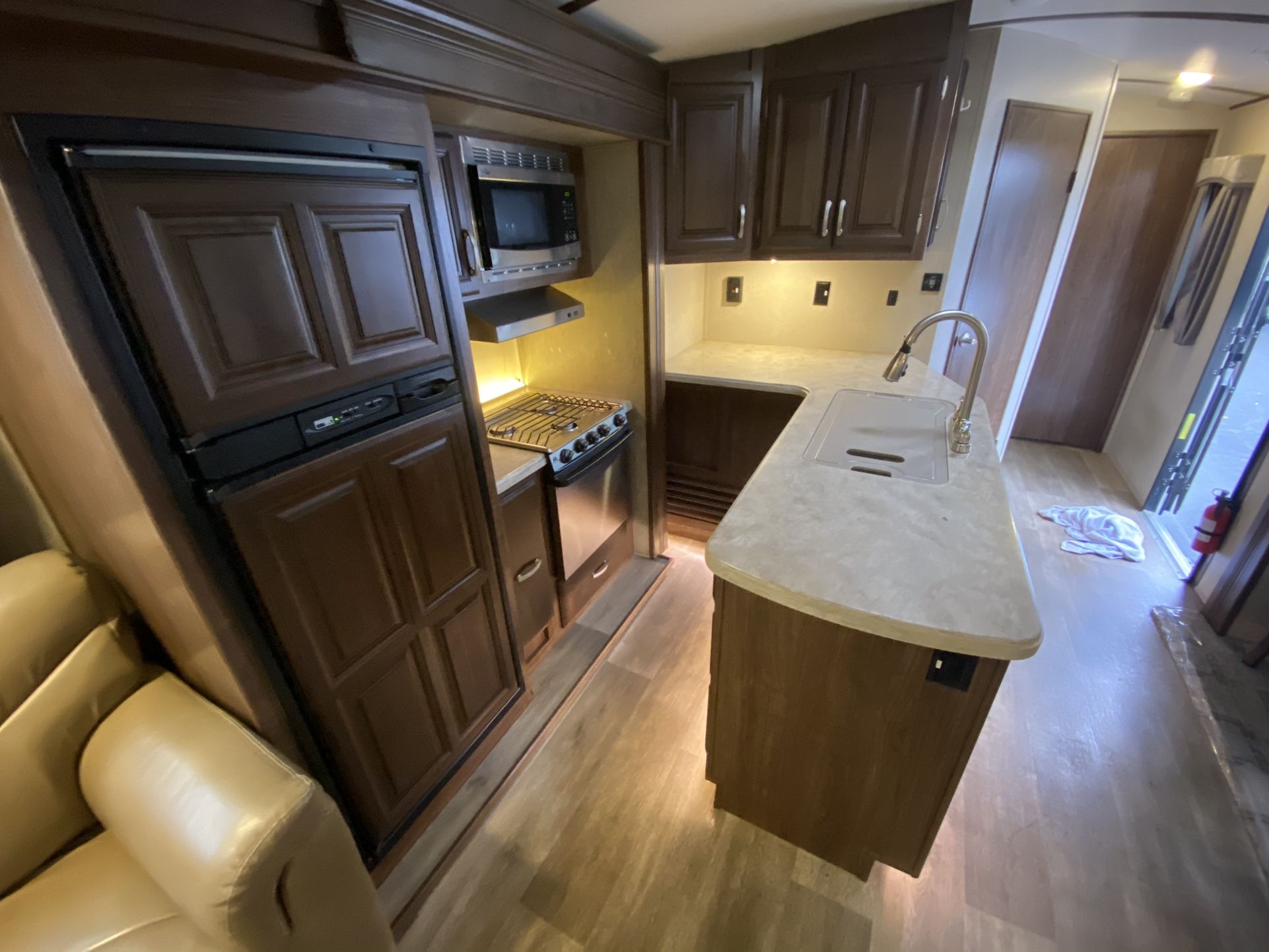 2016 Dutchmen Denali 287e for Sale in Bradenton, FL - OfferUp