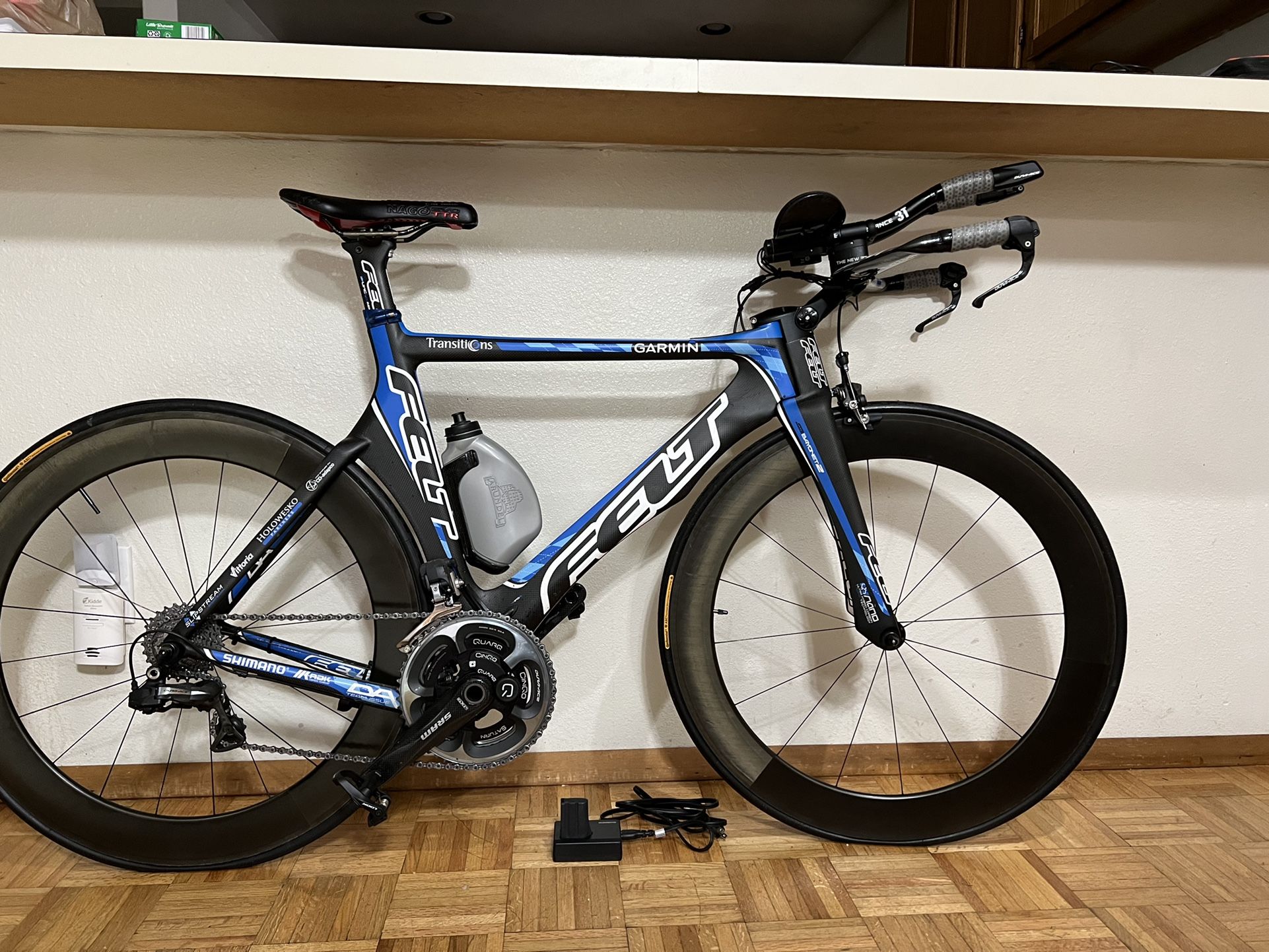 2010 Felt DA Garmin Transition Team edition TT/Tri Bike for Sale in Tacoma, WA - OfferUp
